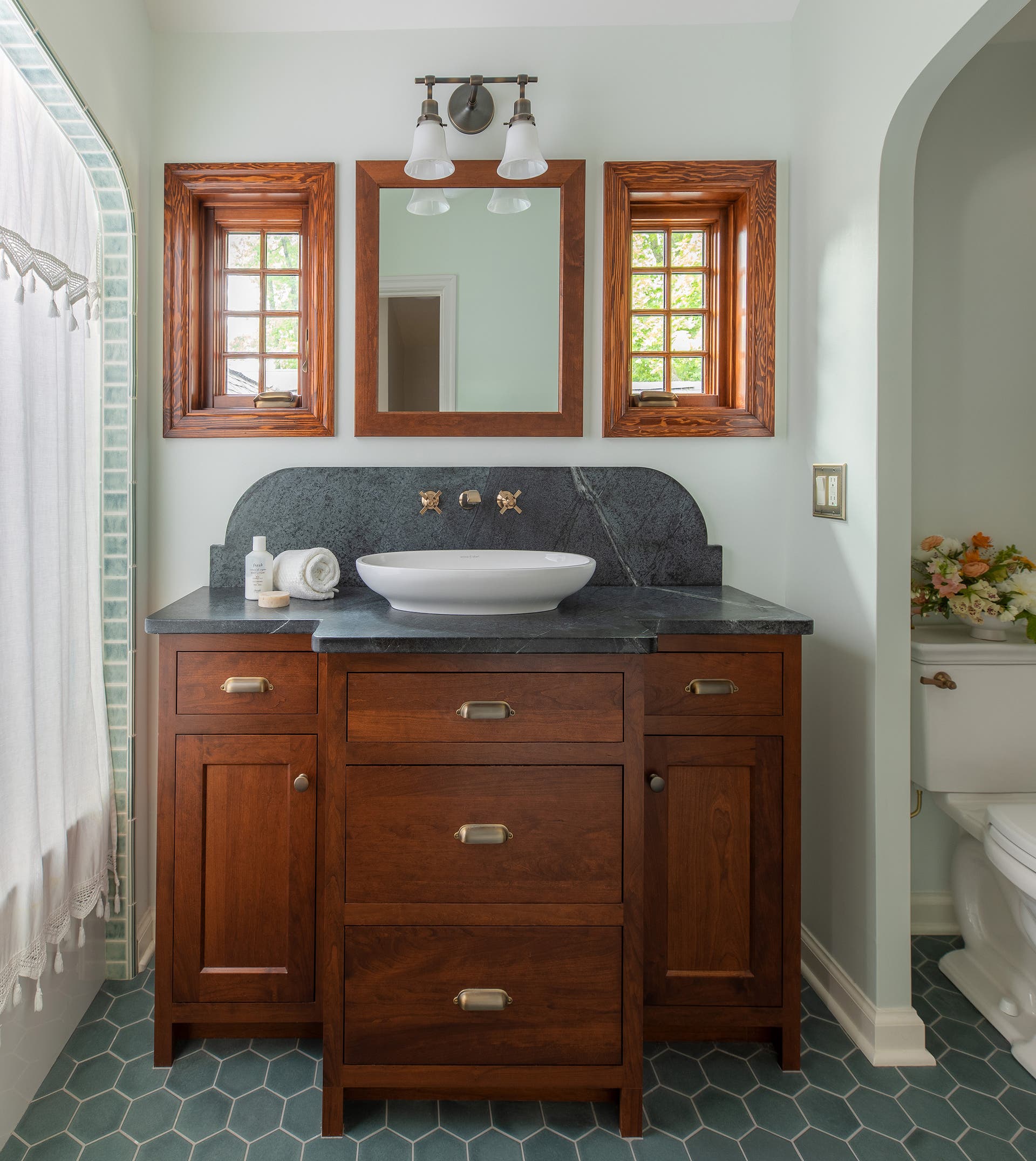 Bathrooms for the Craftsman Era Home | Arts & Crafts Homes Online